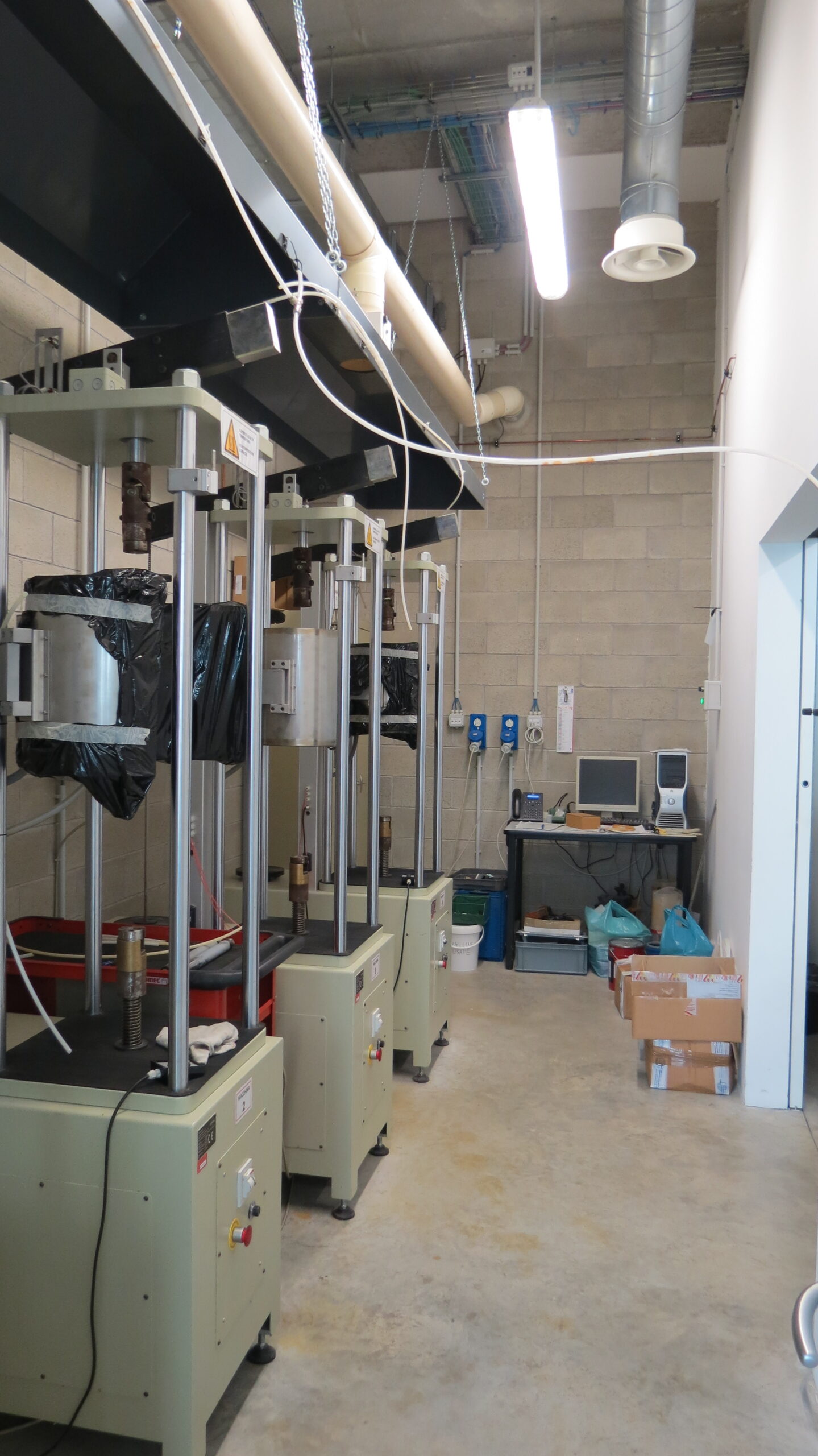 Creep test machines – Metallurgical Testing Laboratory